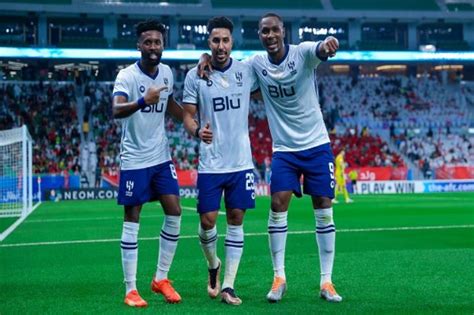 الهلال يكتسح الدحيل بسباعية في نصف نهائي آسيا يلاكورة