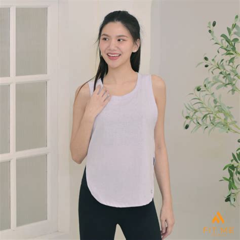 เสื้อออกกำลังกายผู้หญิง สวยๆ แบบแขนสั้น แขนยาว Fit Me
