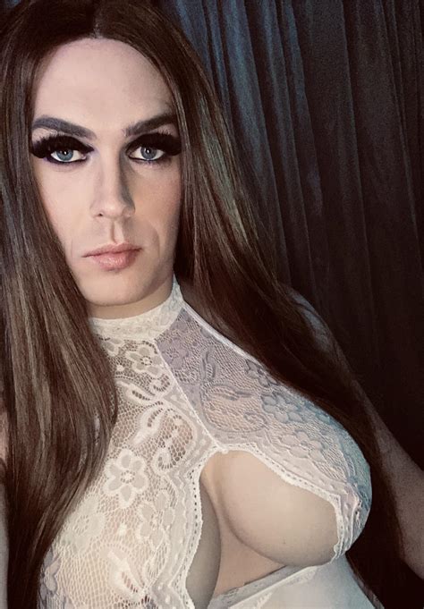 Ill Do The Things Your Wife Wont 🥰🥰 Rsissies
