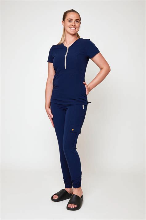 Fashionable Scrub Sets For Uk Beauty And Medical Professionals Scrubzey