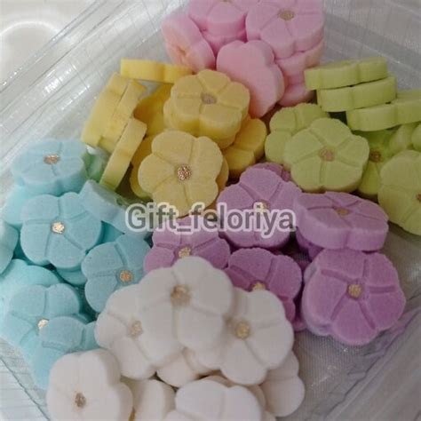 خرید و قیمت قند رنگی و خوراکی طرح گل پنج‌پر طلایی بسته 100گرمیکد 4 از