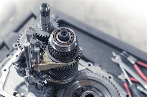 Manualna skrzynia biegów działanie wady i różnice od automatu