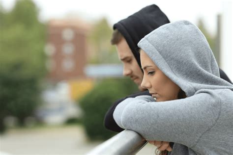 Why Do I Feel Emotionally Numb — Talkspace