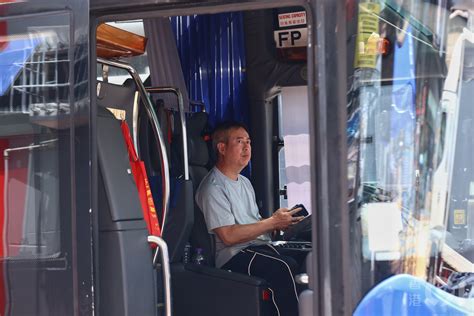 小巴輸入外勞 要學普通話搭車？ 林世雄：乘客兩文三語ok一定好 Lihkg 討論區
