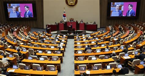 민주당 대정부질문서 “추경 편성” 요구정부 “세수 부족한데 추가 지출 불가”