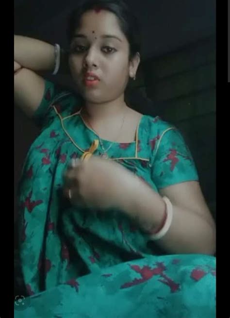 Riya Boudi On Reels Facebook