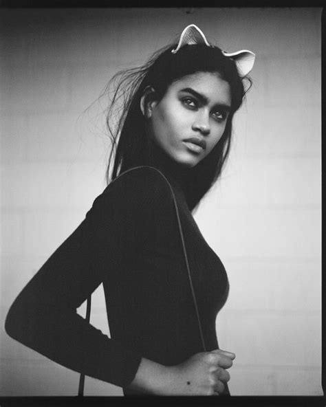 Model Muse Karol Santos Missguided Model White Headband Brazilian Models
