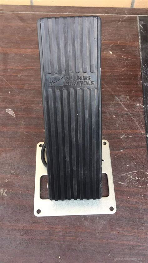 XCMG Truck Crane QY K Superstructure WILLIAMS CONTROLS Accelerator Pedal