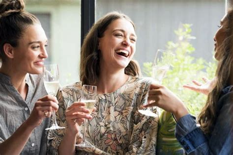 ささっと作れて豪華にみえる！家飲みにぴったりな、お手軽おつまみレシピ8選 Yolo