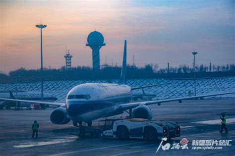 乌鲁木齐航空口岸：国际客货运输稳步复苏 中国一带一路网