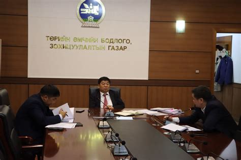 Vip76 Mn “ТОСК” ТӨХХК ийн удирдлагатай үнэт цаас гаргах ажлын талаар ярилцав