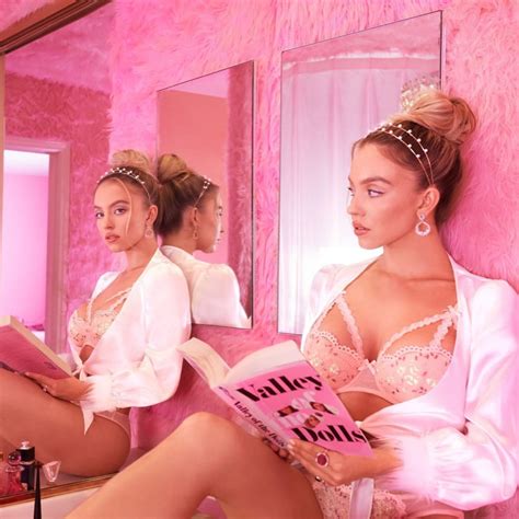 Sydney Sweeny Lingerie Rihanna 10