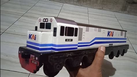 Kereta Lokomotif Cc201dari Kayu Tripleks Livery Strip Biru Youtube