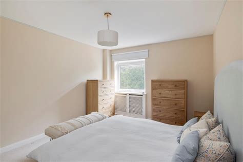 Flat For Sale In Elm Park Gardens Chelsea London Sw10 Chl012243311