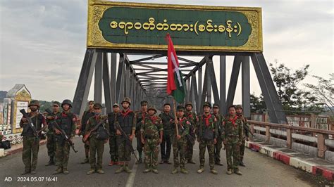 ဗန်းမော်မြို့အနီး ကျေးရွာများ ဗုံးကြဲခံရပြီး Kia တပ်ဖွဲ့ဝင်များအပါအဝင် ၇ ဦးသေဆုံး Myanmar Now