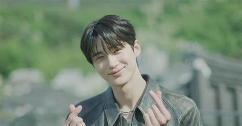 변우석 물 들어올 때 노 젓는다예능·팬 미팅·광고 섭렵 N이슈