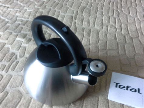 Чайник Tefal для газовых плит со свистком 2,5 л C7921024 — купить по ...