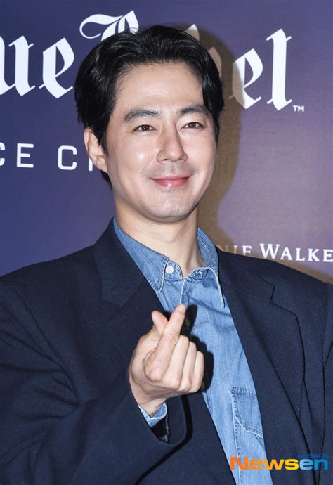 조인성 멋진 배우의 표정 포토엔hd