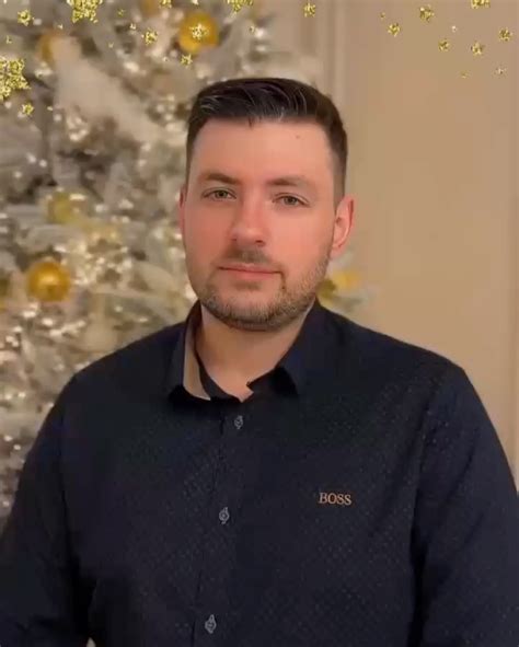 Медцентр «Эдаран поздравляет Вас с наступающим Новым Годом и Рождеством Пусть следующий год