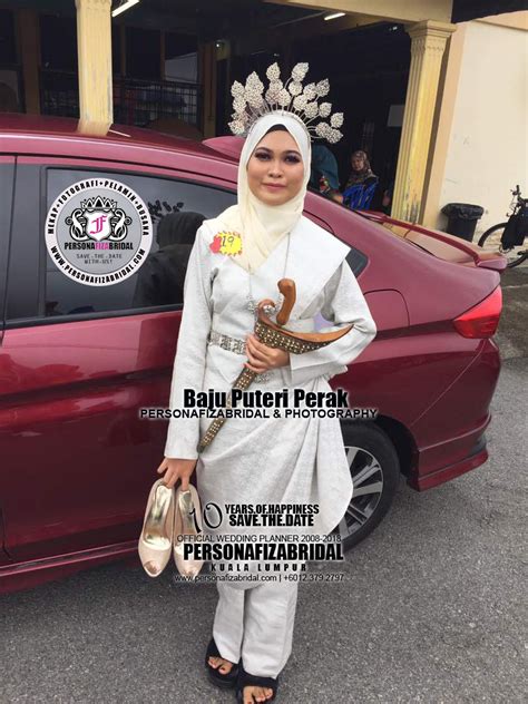 Baju Puteri Perak Warna Biru Stewart Gray