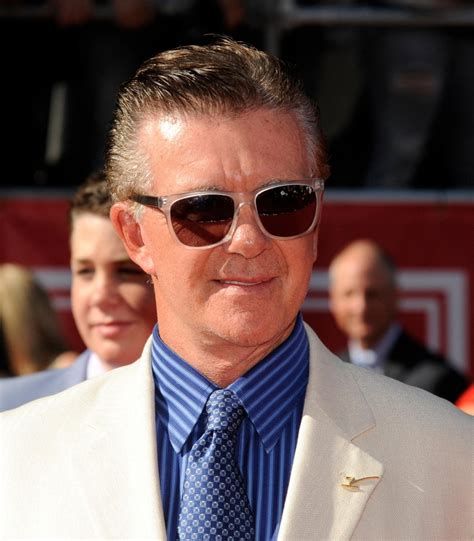 Alan Thicke Defends Miley Cyrus Twerking Robins Raunchy Mtv Vmas Duet