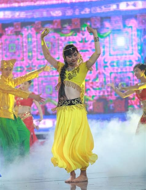 Nam Ca Sĩ đẹp Gái Và Sexy Nhất Việt Nam