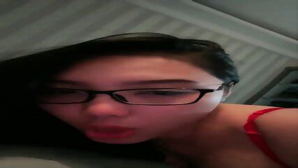 MARLBOROQUEENSEX JULIA BAJU MERAH