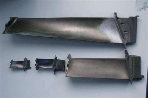 Microstructure Refinement Through Vacuum Heat Treatment Boosting Creep Resistance