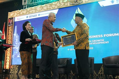 Kota Tegal Juara 1 Central Javas Potential Investment Challenge 2022