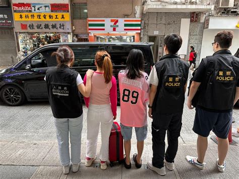 警灣仔元朗掃黃共拘45女 年齡最細17歲 僅一人非來自內地