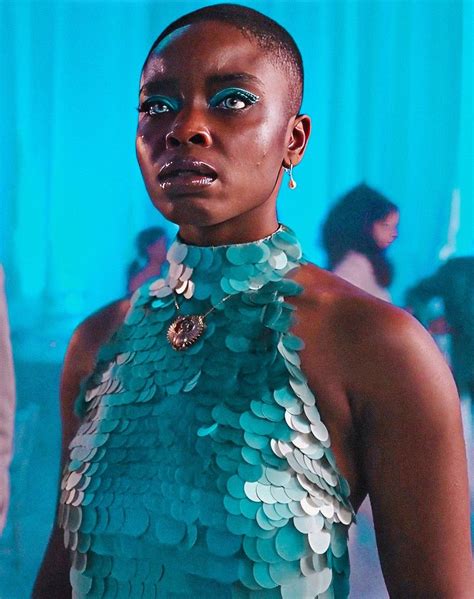 𝑩𝒊𝒂𝒏𝒄𝒂 𝑩𝒂𝒓𝒄𝒍𝒂𝒚」