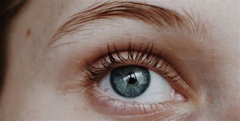 How To Easily Get Brighter Eyes With Some Makeup Tricks Koko Glow
