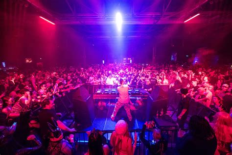 Heavy Petting Zoo Added A New Photo Heavy Petting Zoo