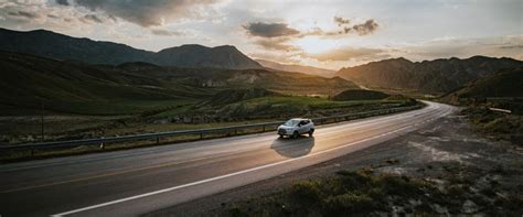 Automotive Industry Challenges Khaoula Ben Ali Pmp®