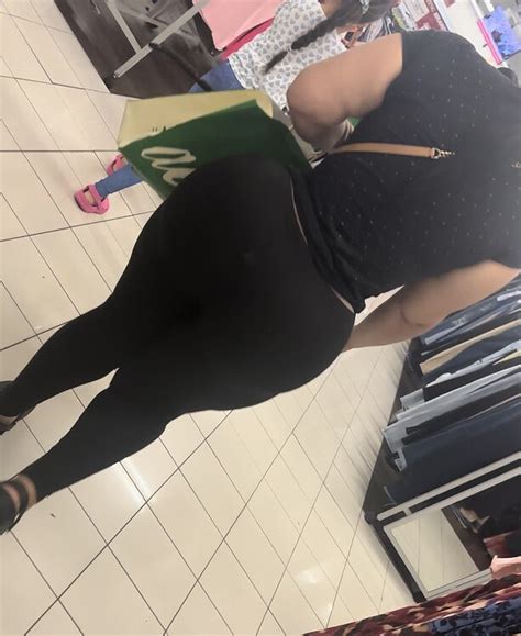 Latina With Insane Massive Bbl At The Mall Oc S Spandex
