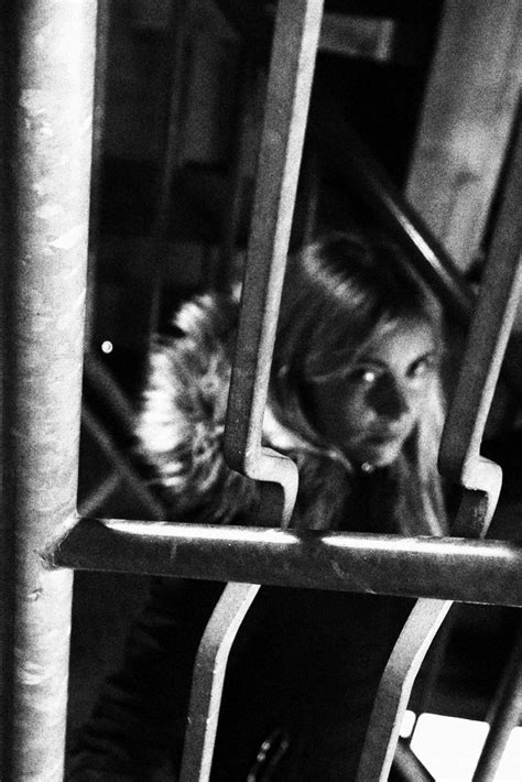 Hinter Gittern Foto And Bild Fotos People Indoor Bilder Auf Fotocommunity