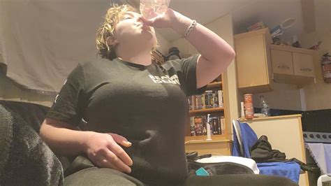 Chugging 2l Of Water Drinking Challenge Youtube
