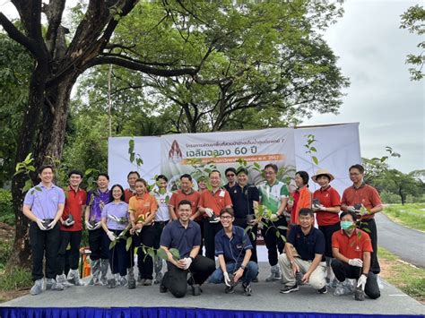 คณะทันตแพทยศาสตร์ ร่วมกิจกรรมปลูกต้นไม้พัฒนาพื้นที่สวนป่า มข คณะ