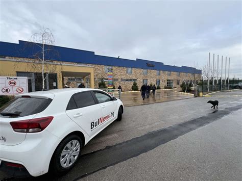 От последните минути Двама работници пострадаха при трудова злополука в завод „Теклас“ във