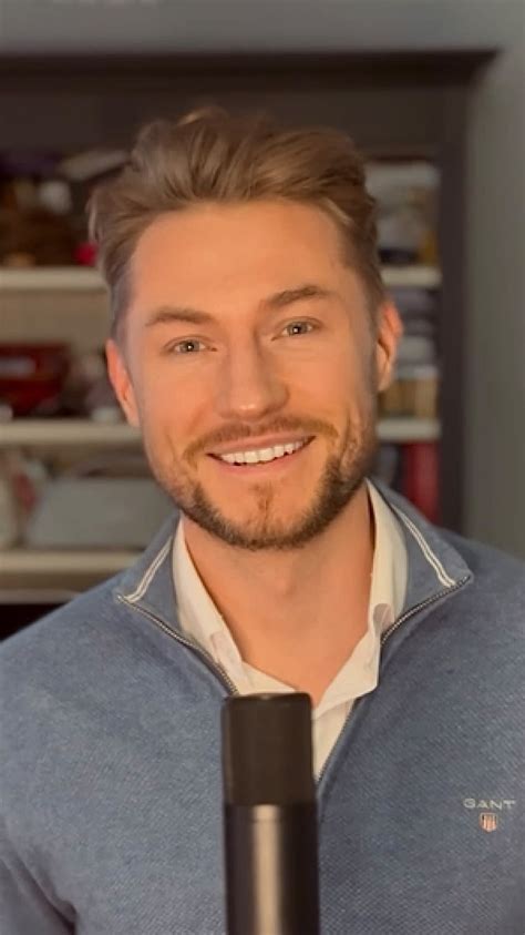 Паша Руденко Споём вместе по случаю весны Пишите дуэты буду смотреть и ставить лайки а