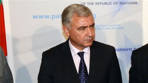 БСП поиска оставката на военния министър видео Новини бг