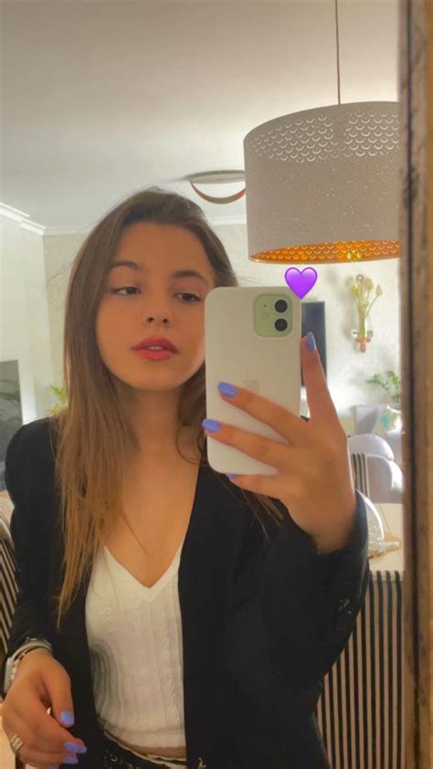 Pin Af Phetchrasameeruangdech På Case Cute Iphone