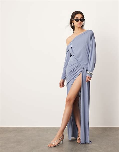 Asos Edition Vestito Lungo Drappeggiato Blu Con Spalle Scoperte E