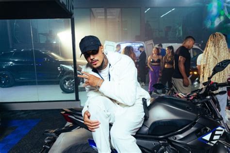 Mc Livinho Conquista O Segundo Lugar Entre As Mais Tocadas Em Portugal