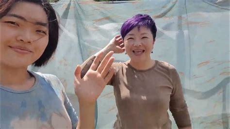 천연염색 날리며 가을을 기다리던 모녀 가을바람이 기다려지네요린넨옷 천연염색 천연염색옷 시니어패션 중년패션 Youtube