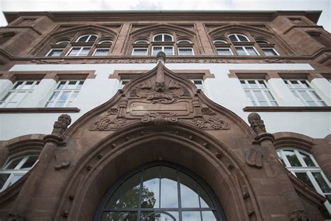 Gymnasium Johannes Rau Termin für Rückkehr zur Siegesstraße steht fest