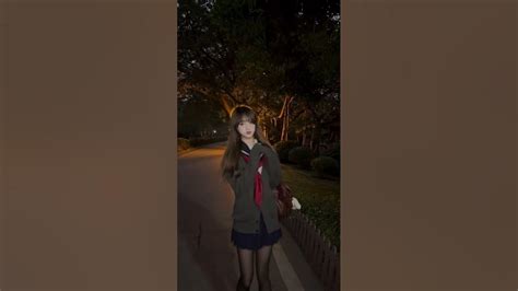 我觉得你好漂亮呀 可你为什么总是灰蒙蒙的 你要多笑一笑 我爱你 Youtube