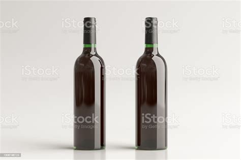 두 개의 레드 와인 병 750ml 흰색 배경에 모의 와인병에 대한 스톡 사진 및 기타 이미지 와인병 공란 광고 Istock