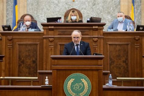 Senatorul Dănuț Bica Sărbătoritul Zilei La Mulți Ani Universul