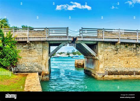 Just 32 Inches Hi Res Stock Photography And Images Alamy